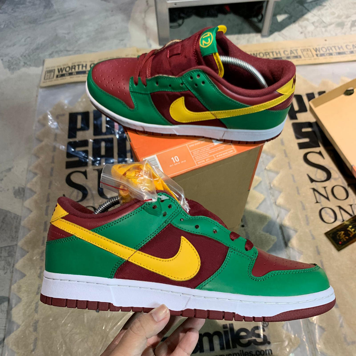 DS 2004' Nike Dunk Low PORTUGAL – SoleAddicttUNDS